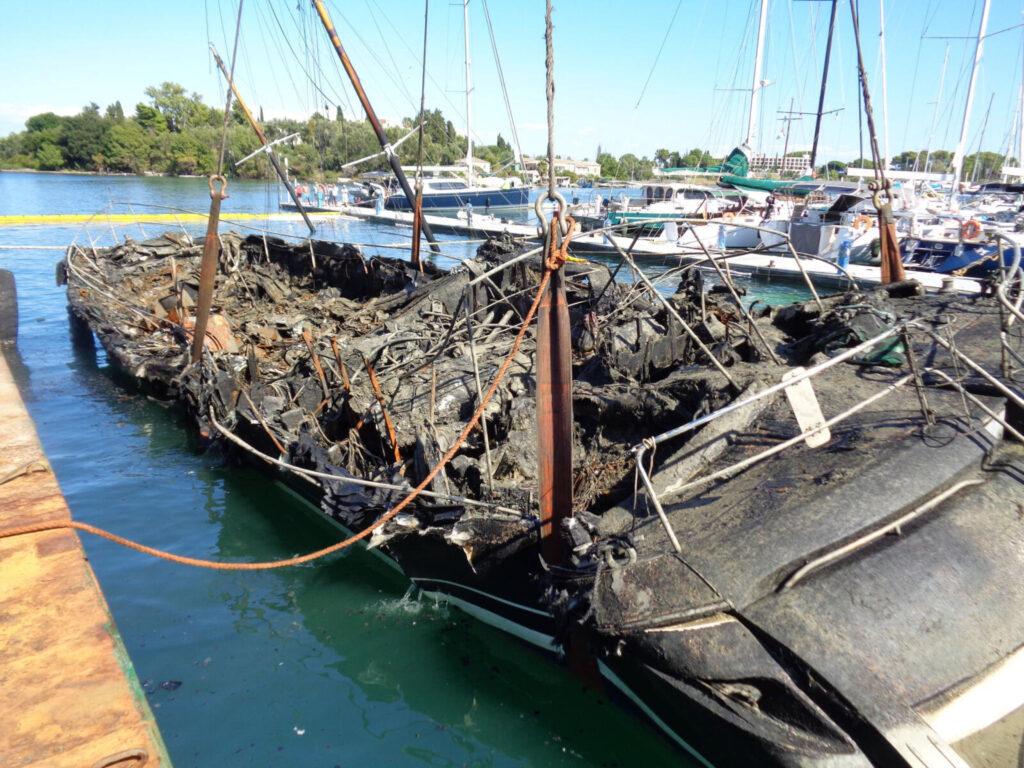 Catastrophic fire incident burned 4 yachts - including a 1929 classic ...