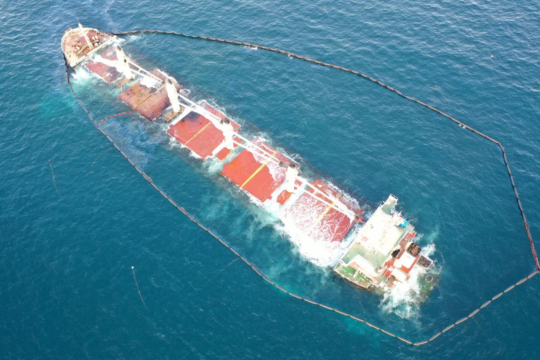 MAJOR COLLISION AND SUBSEQUENT BEACHING OF FULLY LADEN BULK CARRIER OFF ...